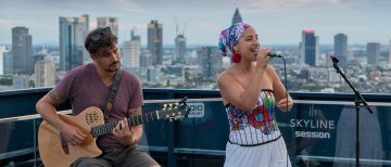 The Two Worlds of Kaye-Ree: From the Lufthansa Lounge to the Big Stage ...